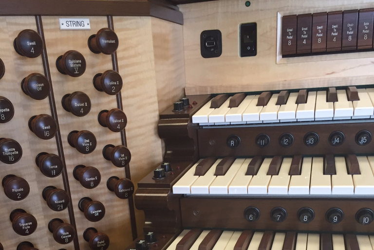 keyboardandstopscloseup | alabamachurchorgan